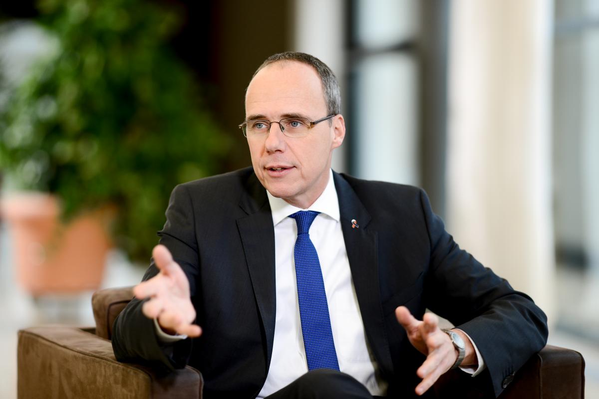 Peter Beuth | innen. hessen.de