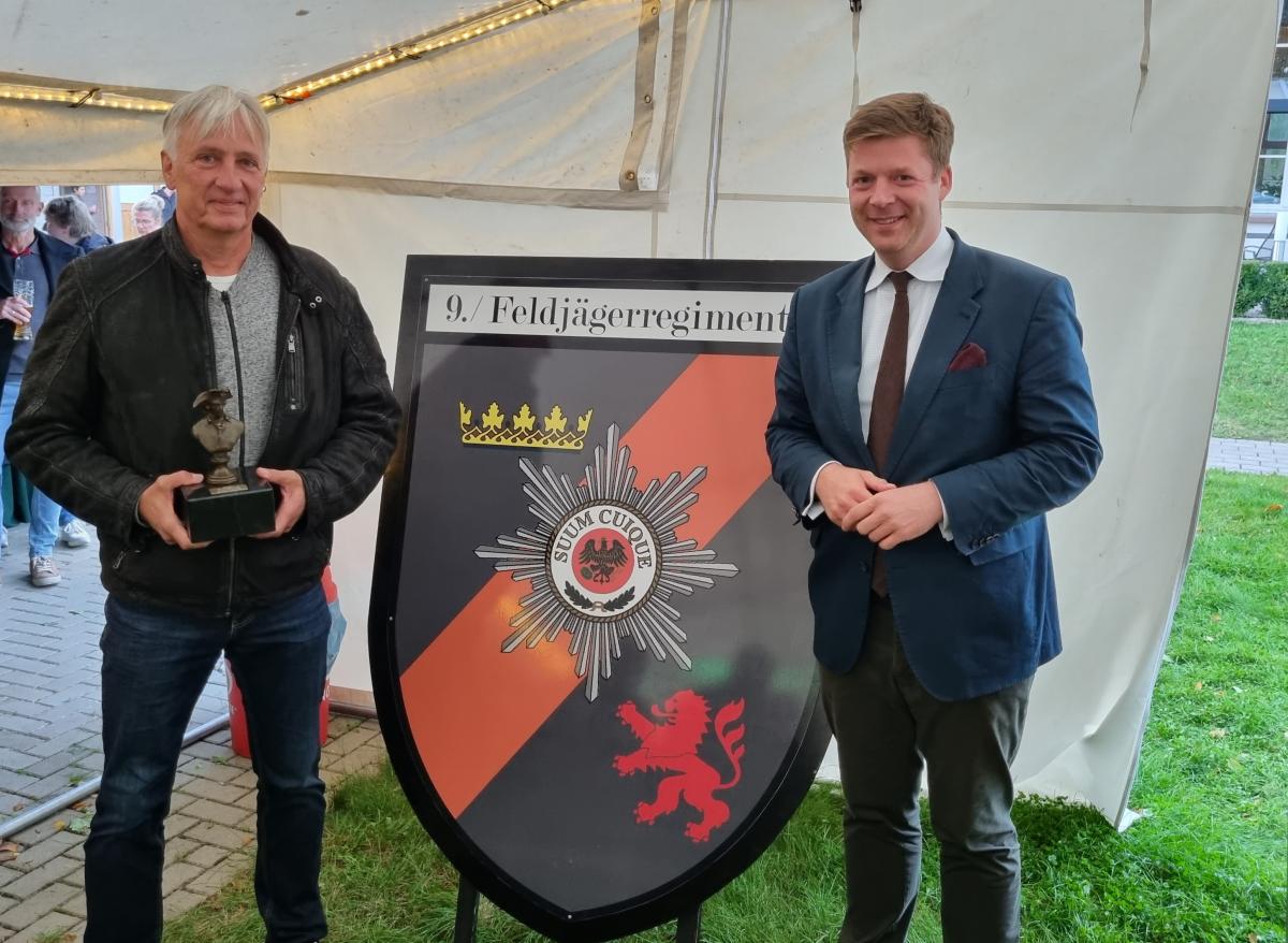 Staatssekretär Dr. Stefan Heck dankt Soldaten für verlässliches ...